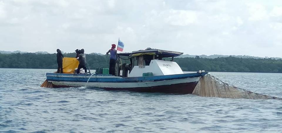 Langgar Syarat Lesen, APMM Tahan Bot Nelayan Pukat Jerut – Sabah Post Langgar Syarat Lesen, APMM Tahan Bot Nelayan Pukat Jerut – Sabah Post