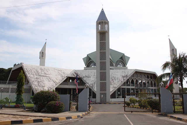 5 Rumah Ibadat Berdekatan Bukti Perpaduan Kukuh Masyarakat Tuaran ...