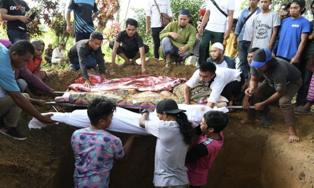 Dua Jenazah Rentung Kabakaran Di Membakut Selamat Dikebumikan - Sabah Post