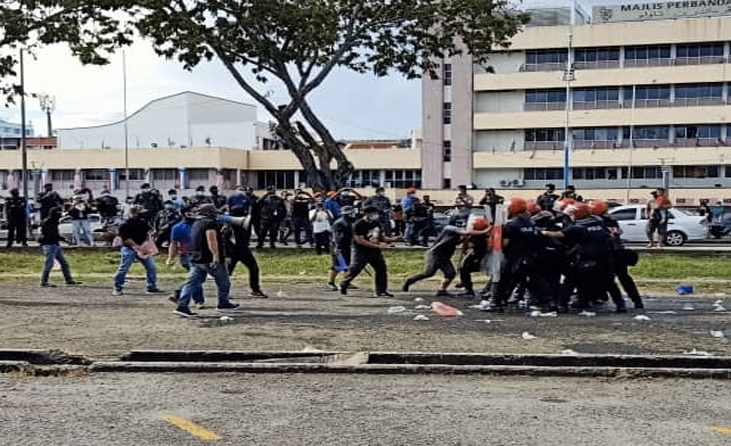 110 Polis Tawau Sedia Tangani Rusuhan PRN - Sabah Post