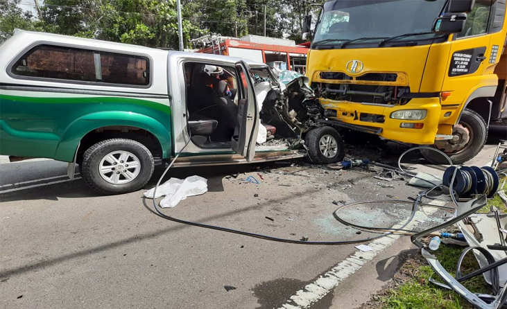 Petugas Jabatan Penjara Maut Kereta Bertembung Dengan Lori Di Jalan Tamparuli-Ranau - Sabah Post