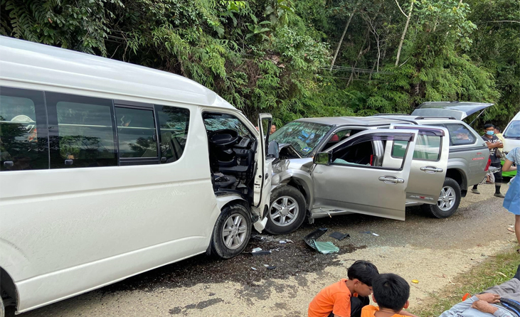 11 Penumpang Cedera Van Bertembung Pacuan Empat Roda Di Jalan Poring - Sabah Post
