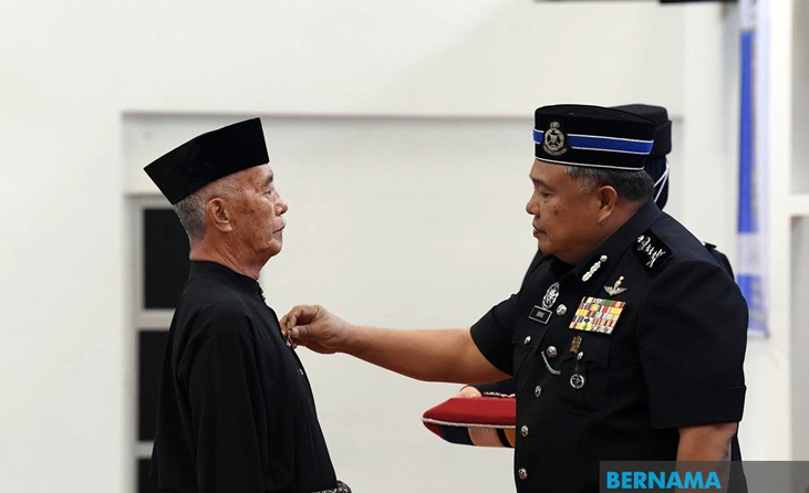 200 Anggota, Pesara PDRM Sabah Terima Pingat Jasa Pahlawan Negara ...