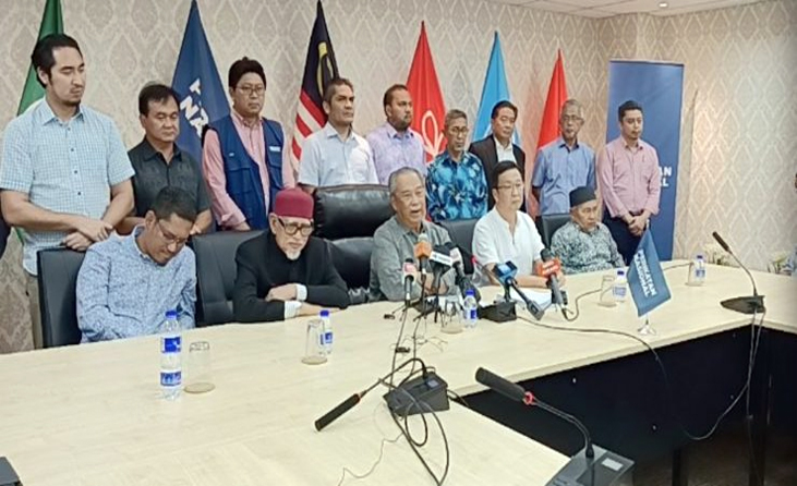 TERKINI : Anwar Perlu Buktikan Beliau Ada Sokongan Majoriti – Muhyiddin ... TERKINI : Anwar Perlu Buktikan Beliau Ada Sokongan Majoriti – Muhyiddin ...