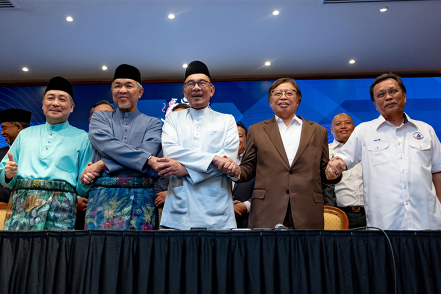 Lima Gabungan Bentuk Kerajaan Perpaduan Meterai Perjanjian, Jamin Politik Negara Stabil - Sabah Post