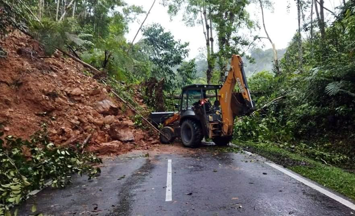 Jalan Ranau - Sandakan Tidak Boleh Dilalui Akibat Tanah Runtuh - JKR ...