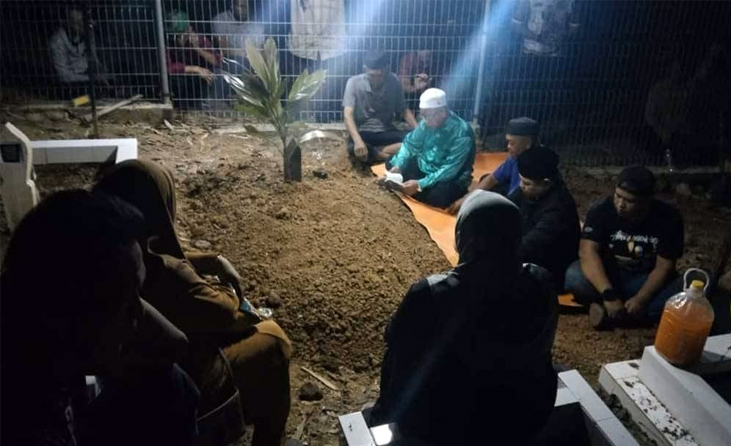 Jenazah Fairuz Misran Selamat Dikebumikan - Sabah Post