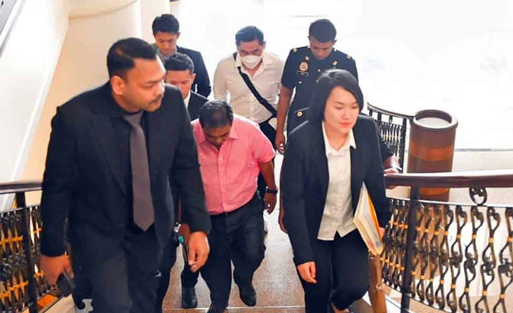 Dua Beranak Didakwa Tipu Kerajaan Sabah Royalti Emas RM1.3 Juta - Sabah ...