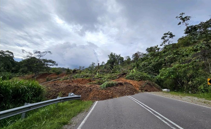Jalan Terputus Hubungan Akibat Banjir Dan Cerun Runtuh Di Sabah - Sabah ...